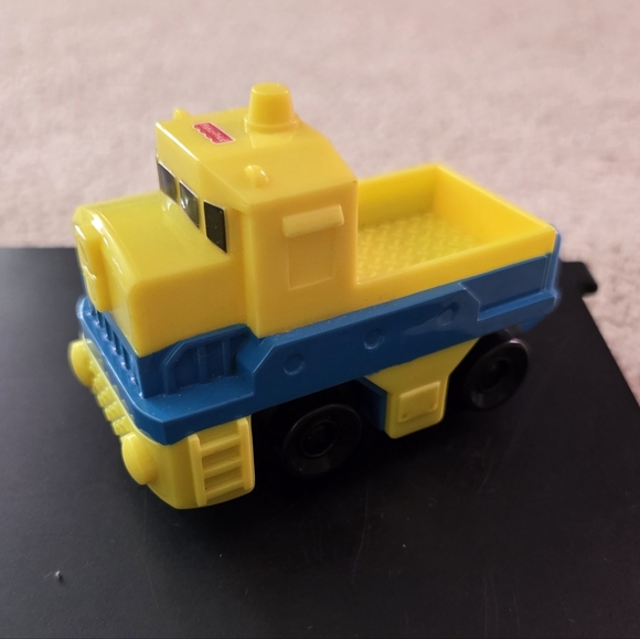 Fisher-Price | Toys | 204 Mattel Fisher Price Geotrax Yellow Blue ...